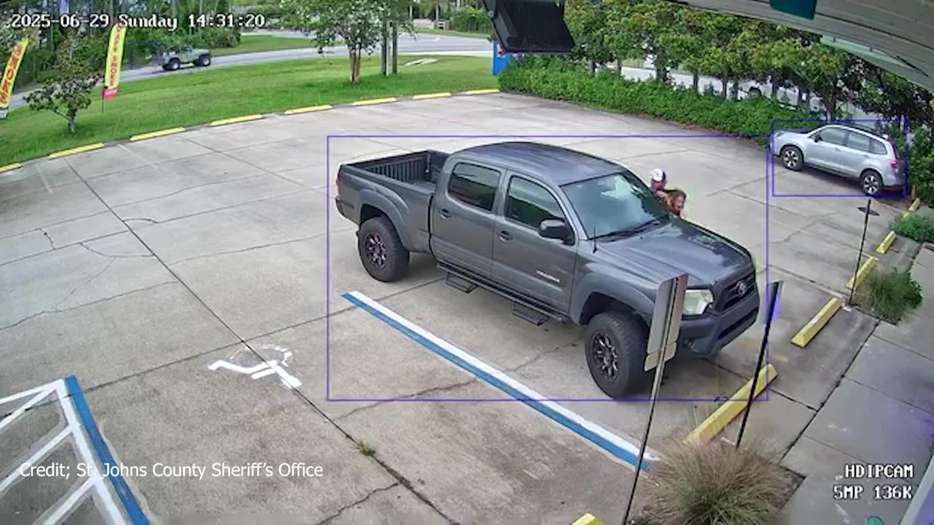 Florida woman screams, fights during attempted kidnapping – FOX 2