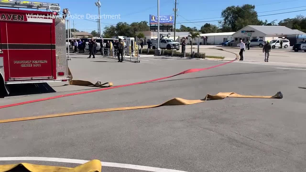 Winter Haven crews battle fire at Ford dealership – WFLA
