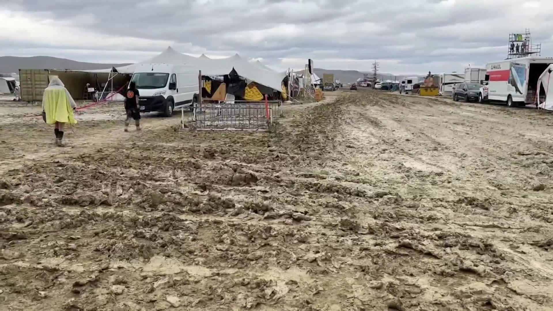 Burning Man: Death under investigation as flooding strands thousands at ...