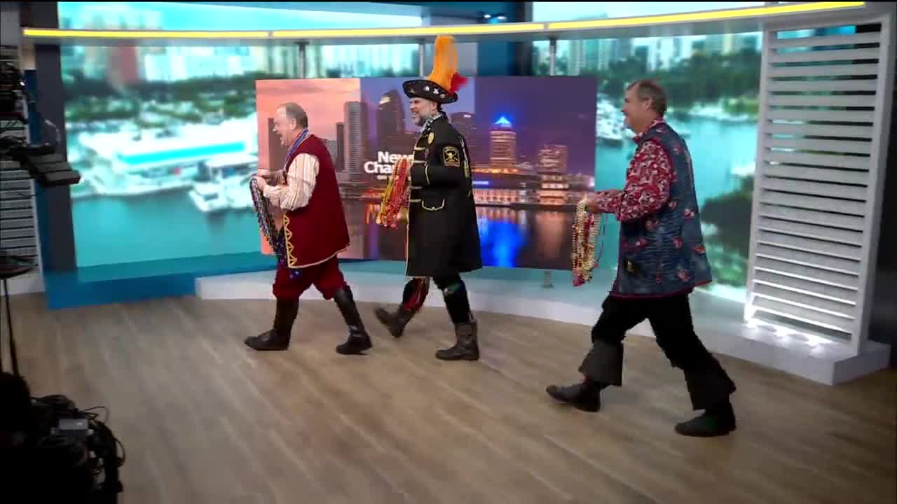 Ye Mystic Krewe invades News Channel 8 studio – WFLA