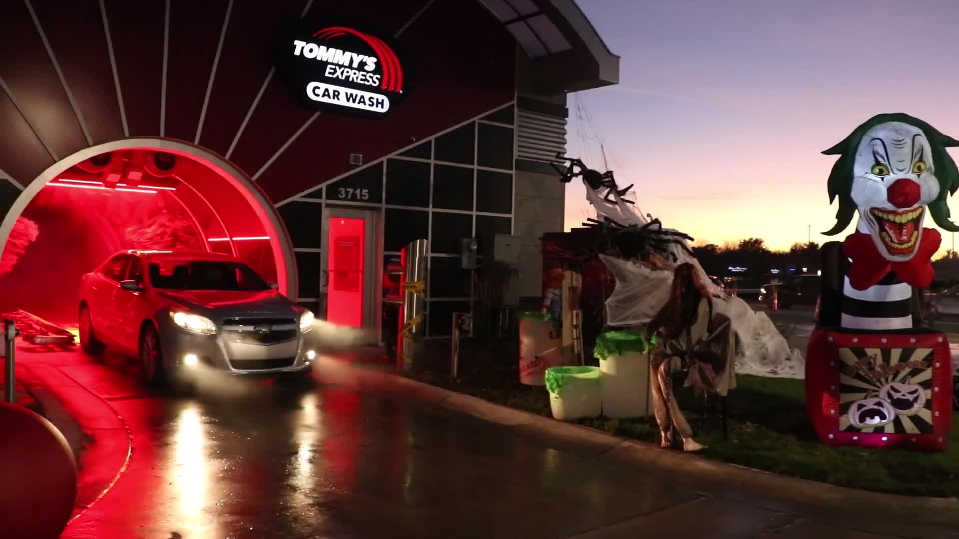 ‘Tunnel of Terror’ haunted carwash returns for Halloween season – WFLA