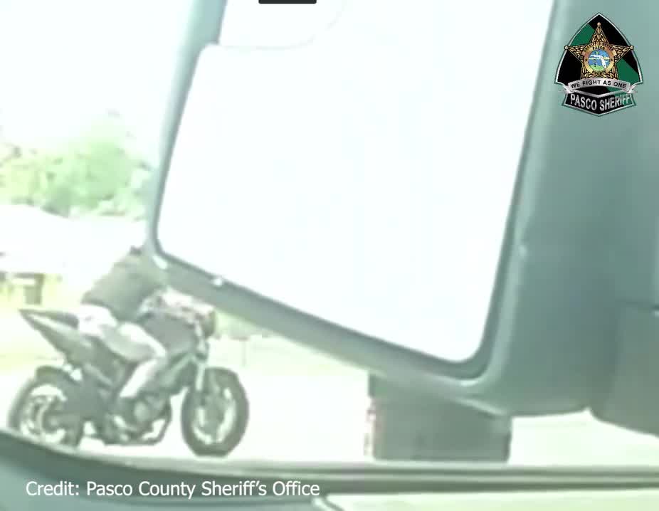 Search for suspect who dragged Pasco County deputy 10-feet during ...