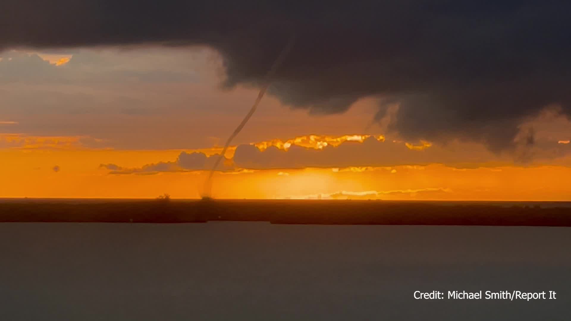 Waterspout seen during sunset in Manatee County – WFLA