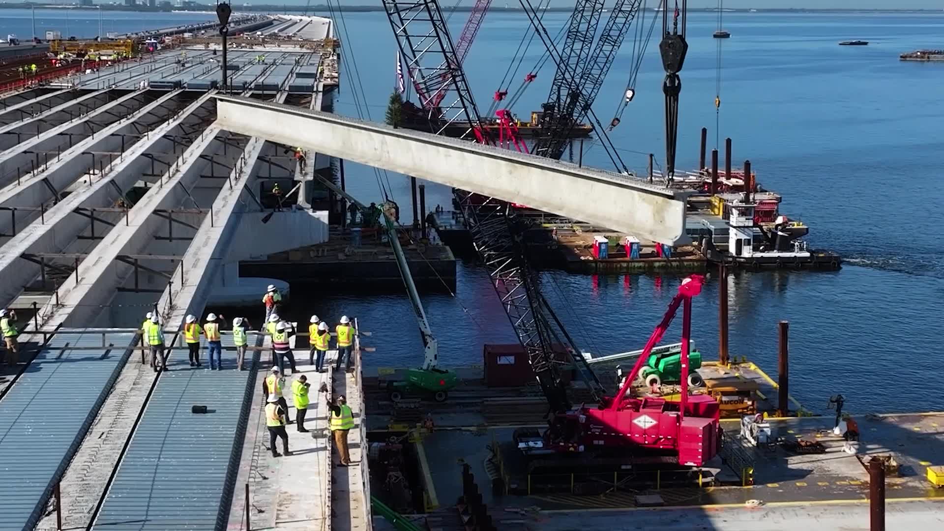 Crews place final beam on new Howard Frankland Bridge – WFLA