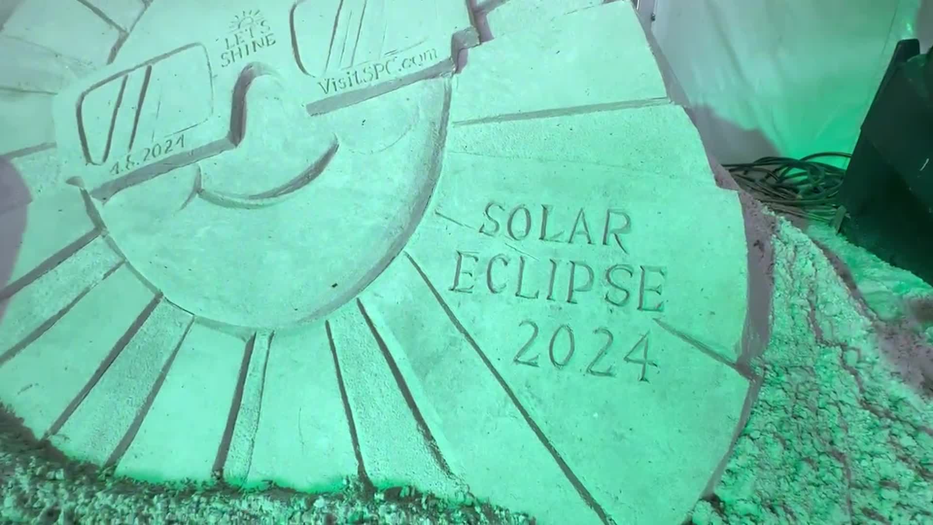 Eclipse Sand Sculpture Sugar Sand Pier 60 – WFLA