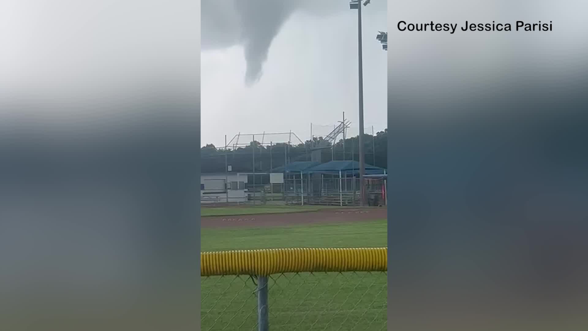 Tornado Video from Jessica Parisi – WFLA