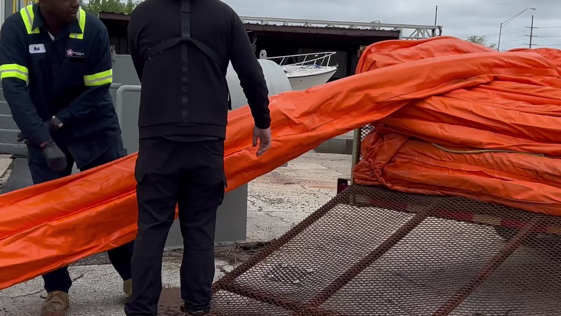 Tampa police look for missing shrimp boat captain after finding sunken ...