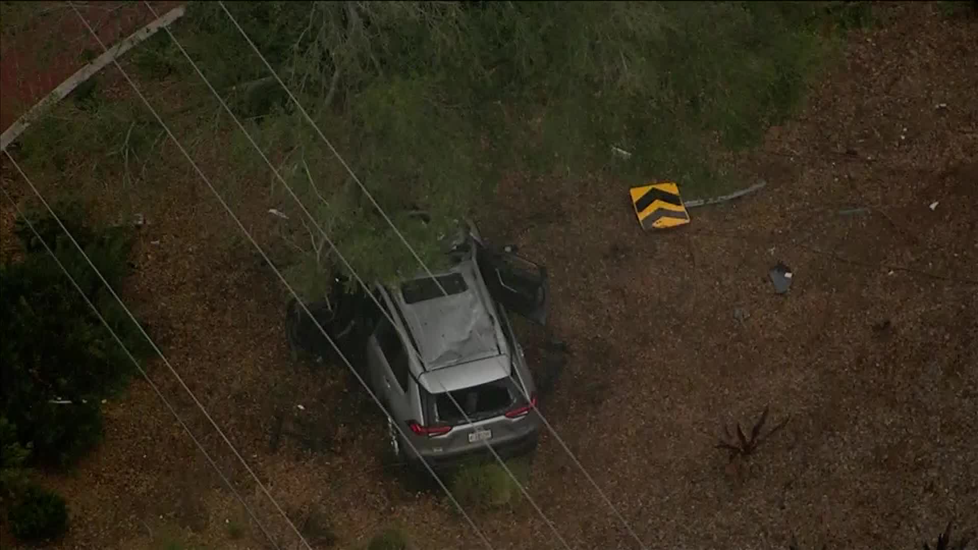 1 dead, 2 hurt after car crashes, bursts into flames in Tampa – WFLA 1 dead, 2 hurt after car crashes, bursts into flames in Tampa – WFLA