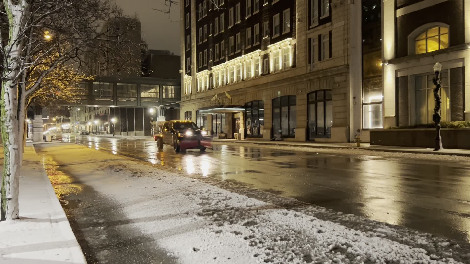 A truck with a plow along a Davenport snow route – WHBF – OurQuadCities.com
