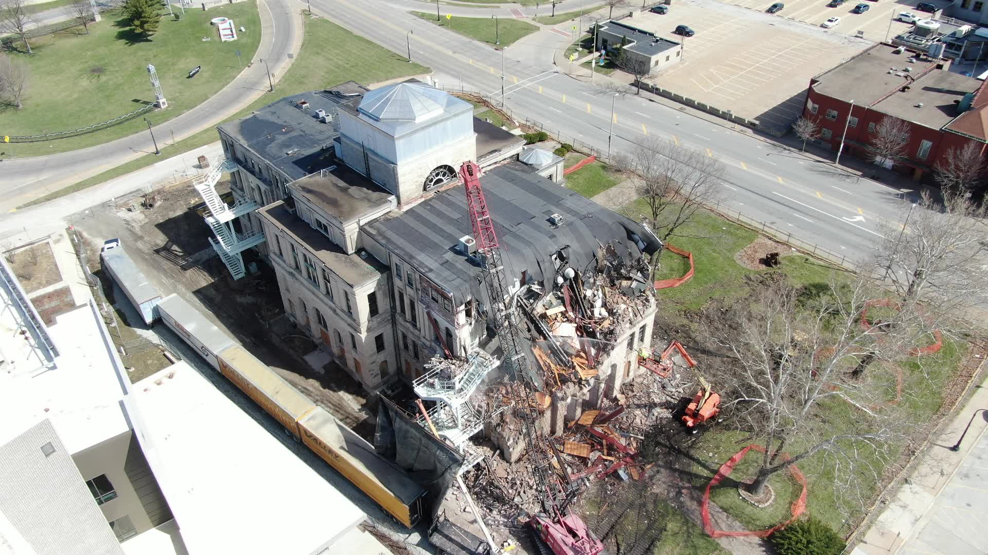 Aerial view of demolition of Rock Island County Courthouse – WHBF ...