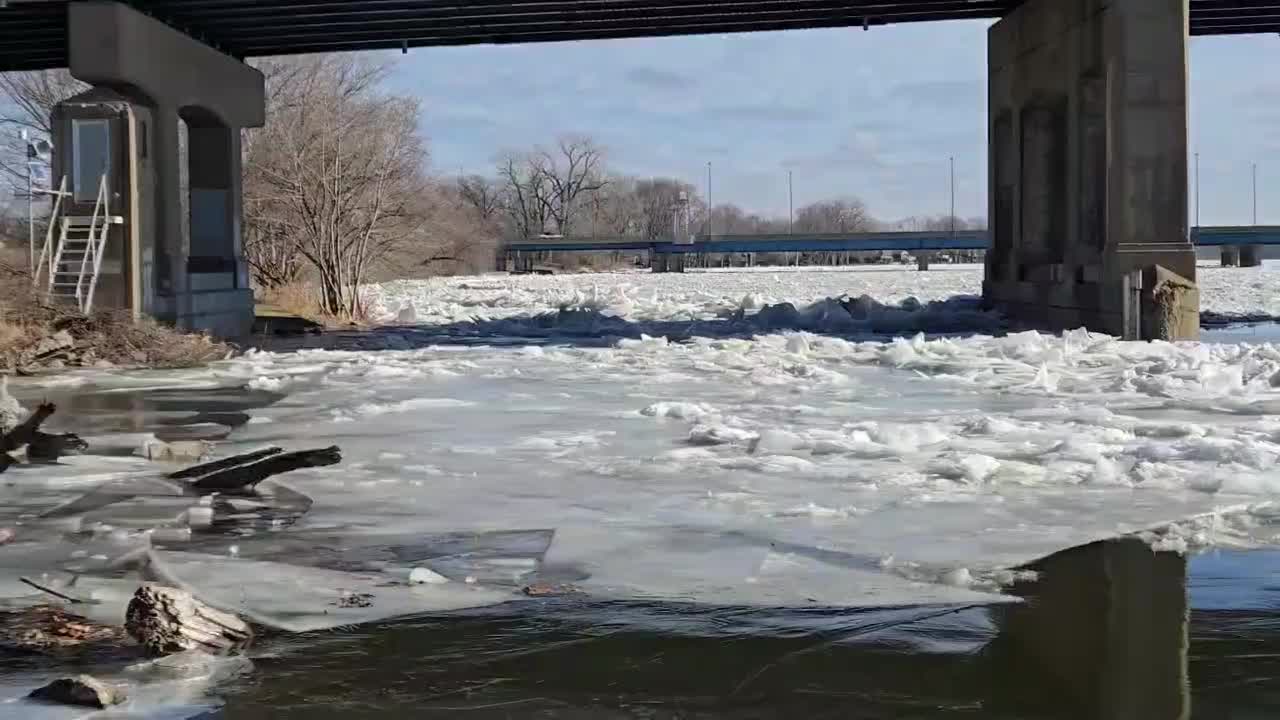 Rock River ice jams and minor bank flooding on New Year’s Day along ...