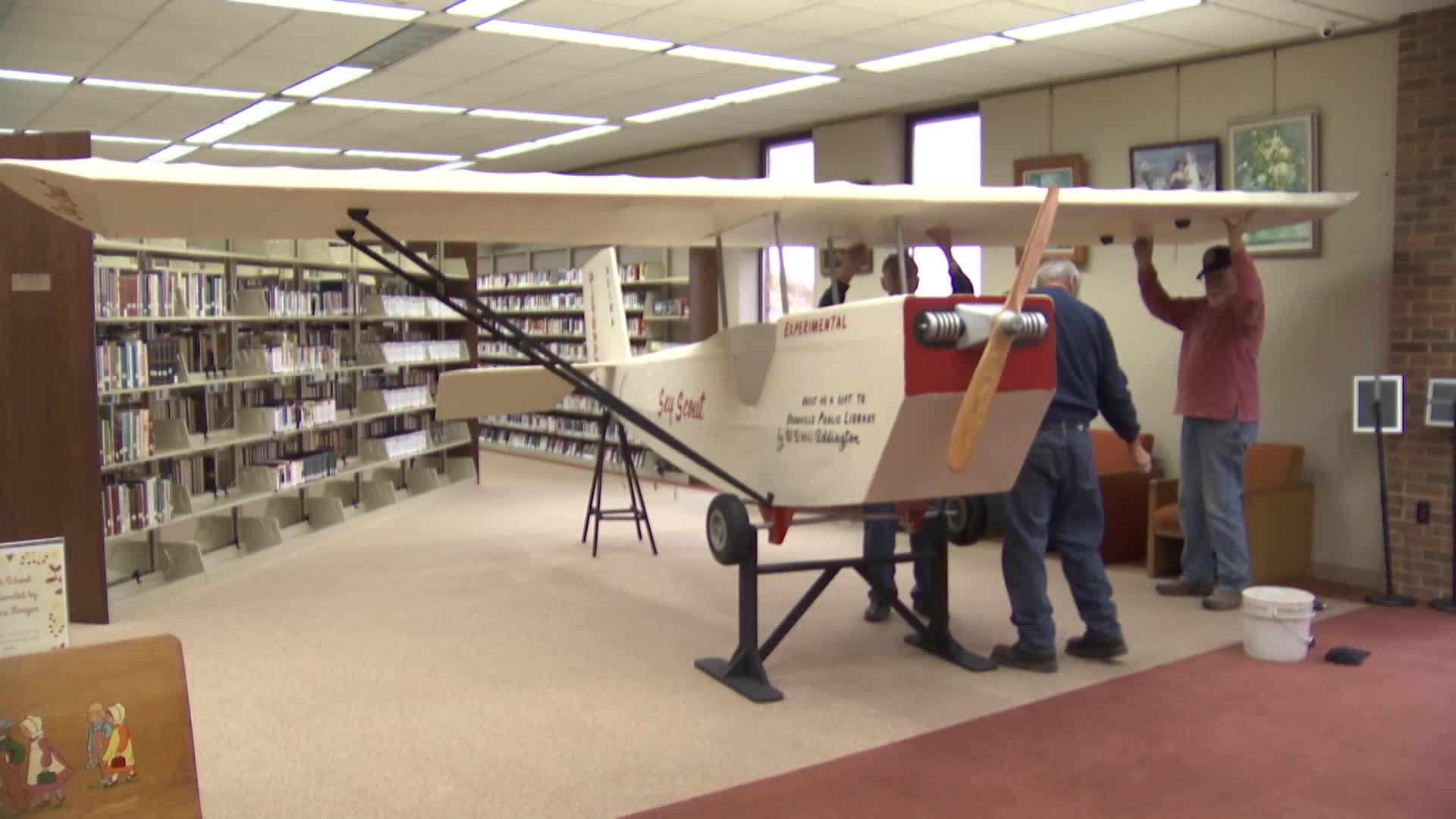 Donated plane removed from the Boonville-Warrick County Public Library ...