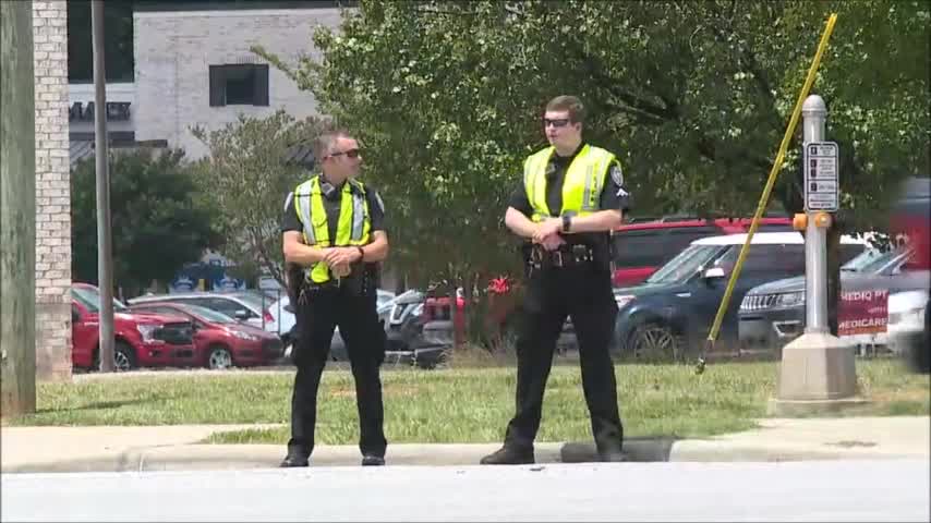 Police presence on Fox Hunt Drive in Greensboro – FOX8 WGHP