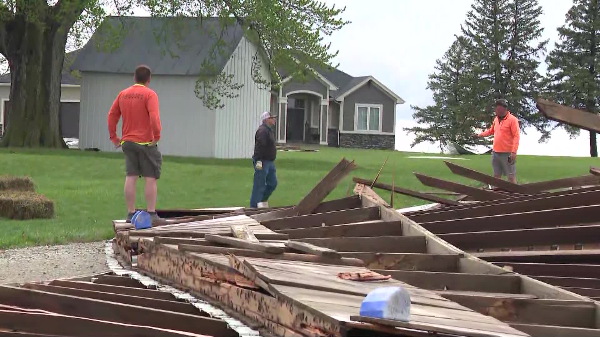 Scene video of suspected Dallas County tornado damage – who13.com