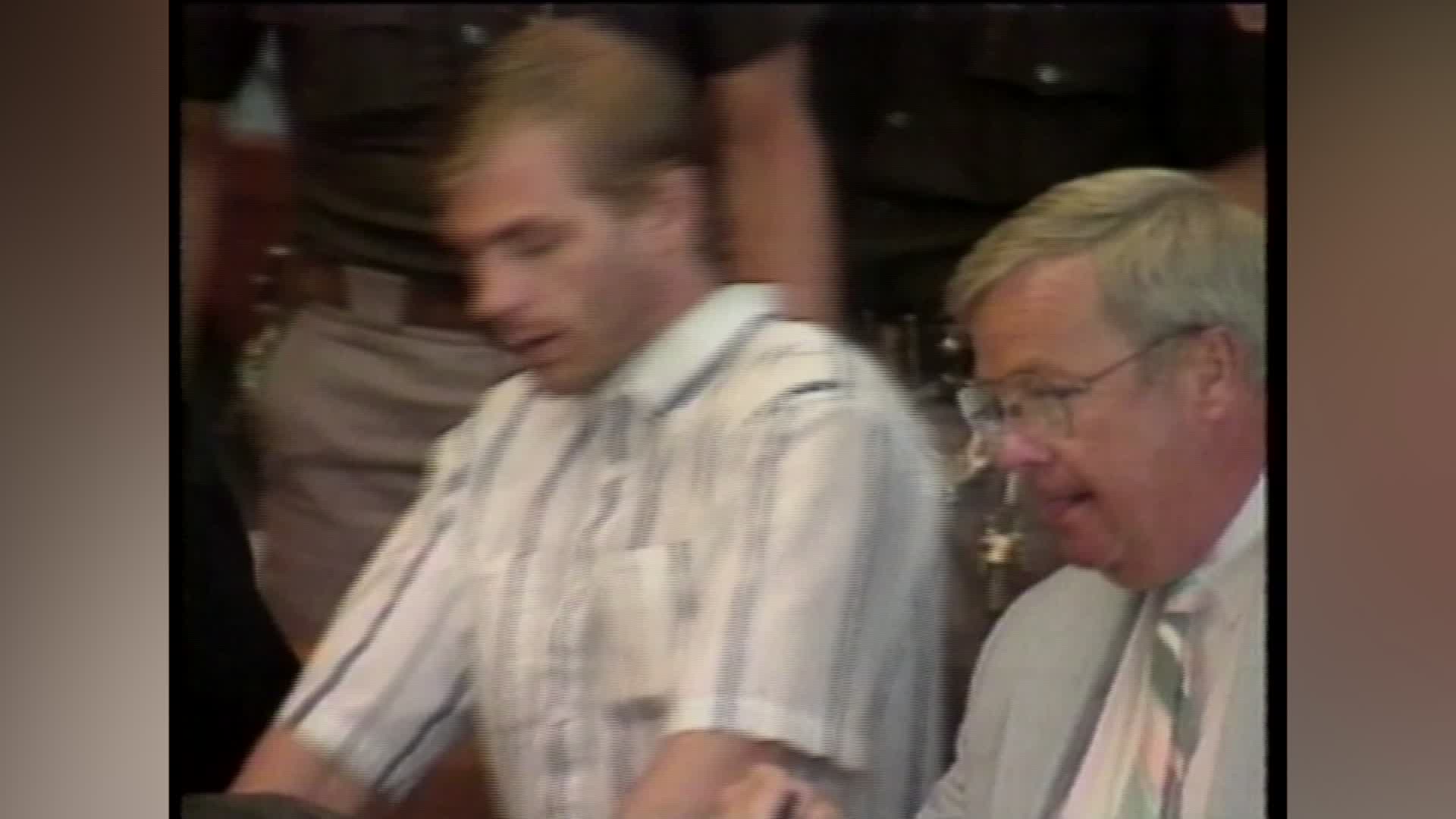 Dahmer in court – Charles Zewe pkg – WGN-TV